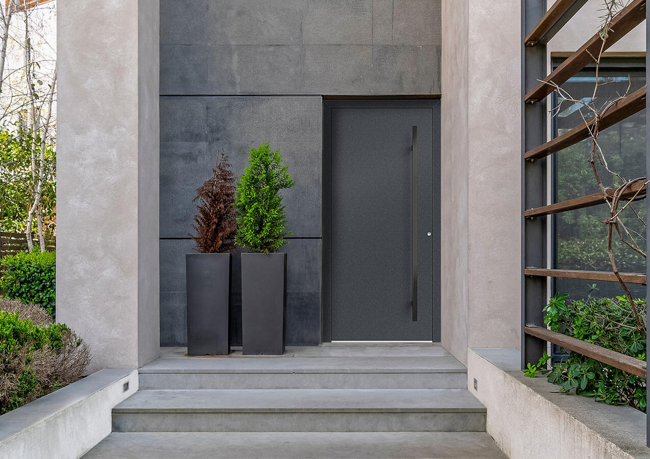 Pourquoi choisir une porte d’entrée en aluminium pour votre maison